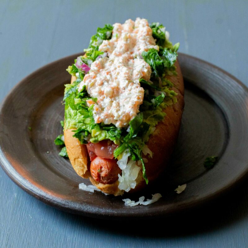 Completos chilenos - La Cocina Chilena de Pilar Hernández