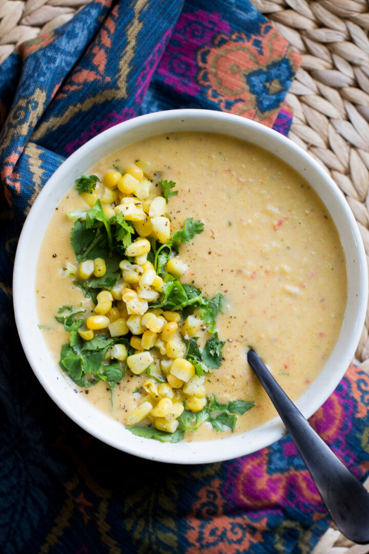 Ensalada de choclo, tomate y mayo - La Cocina Chilena de Pilar Hernández
