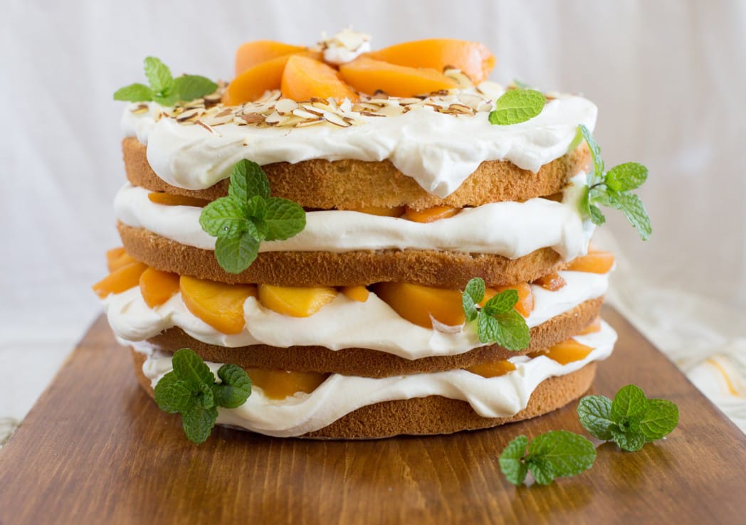 Torta de duraznos con crema - La Cocina Chilena de Pilar Hernández