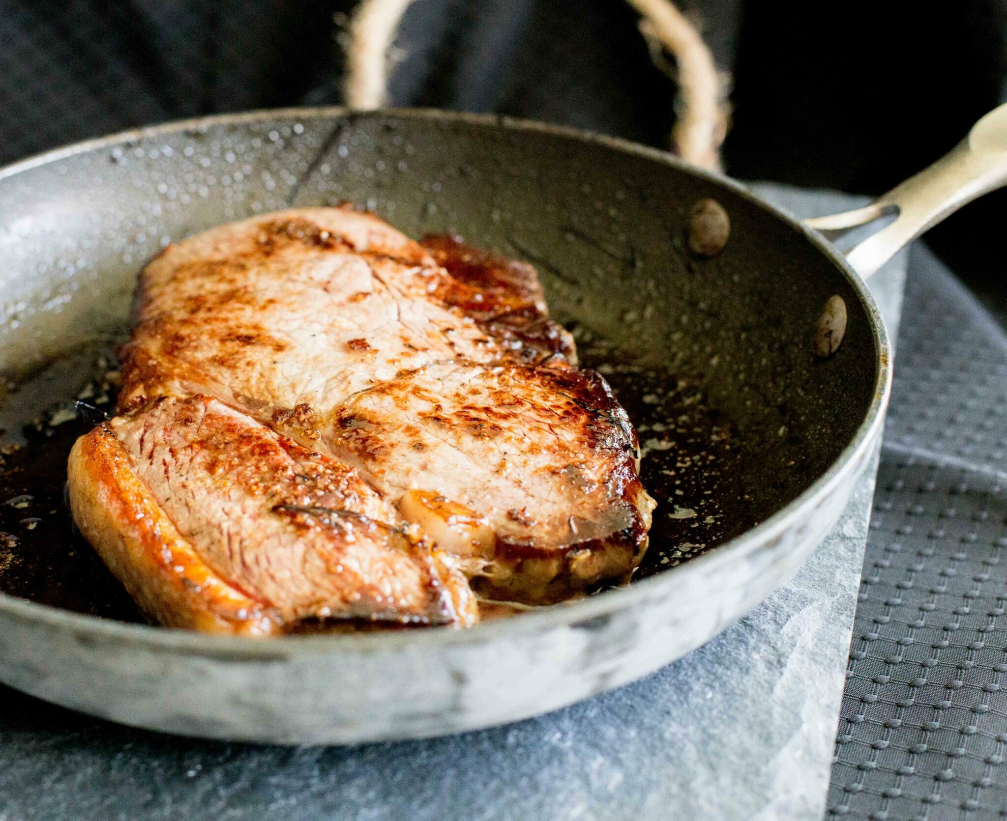 Como hacer un rico bistec - La Cocina Chilena de Pilar Hernández