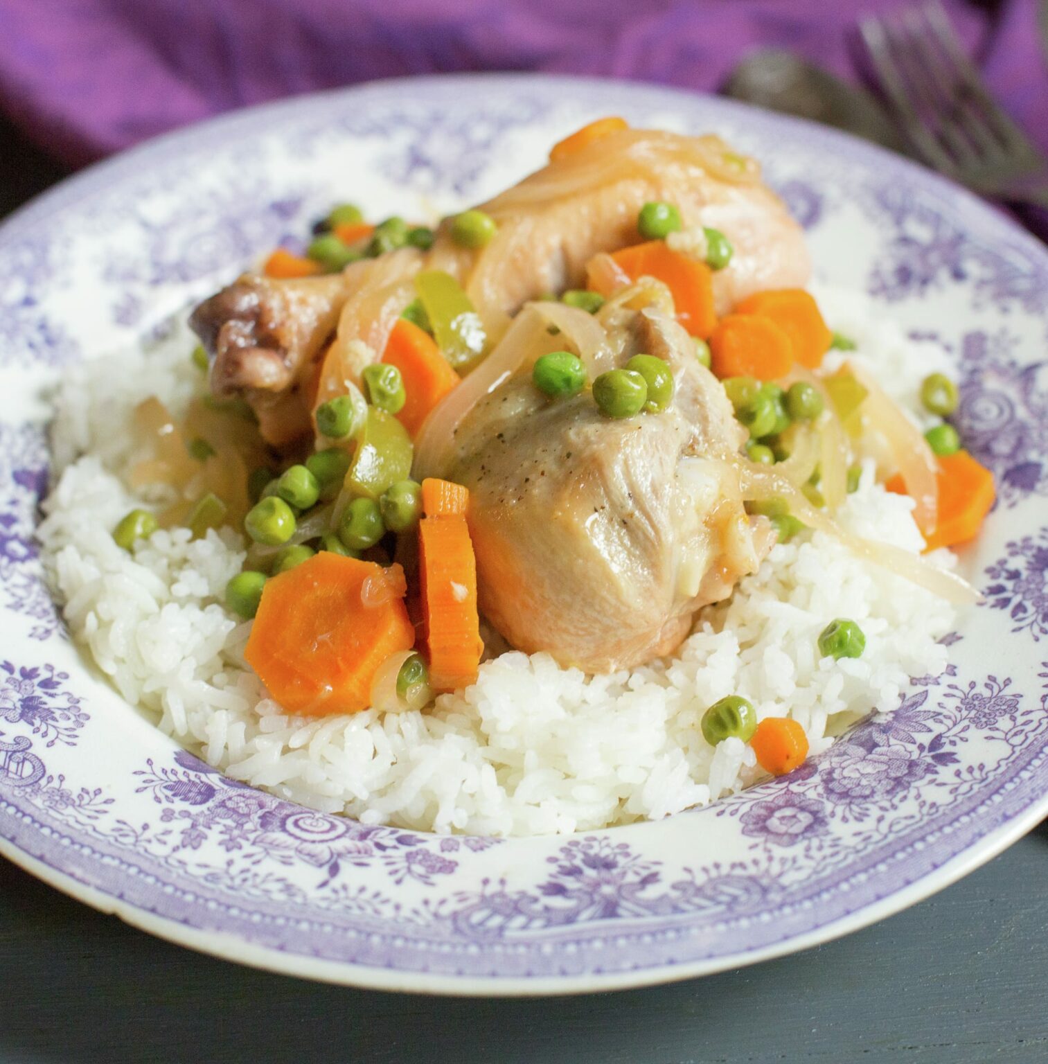 Pollo arvejado - La Cocina Chilena de Pilar Hernández